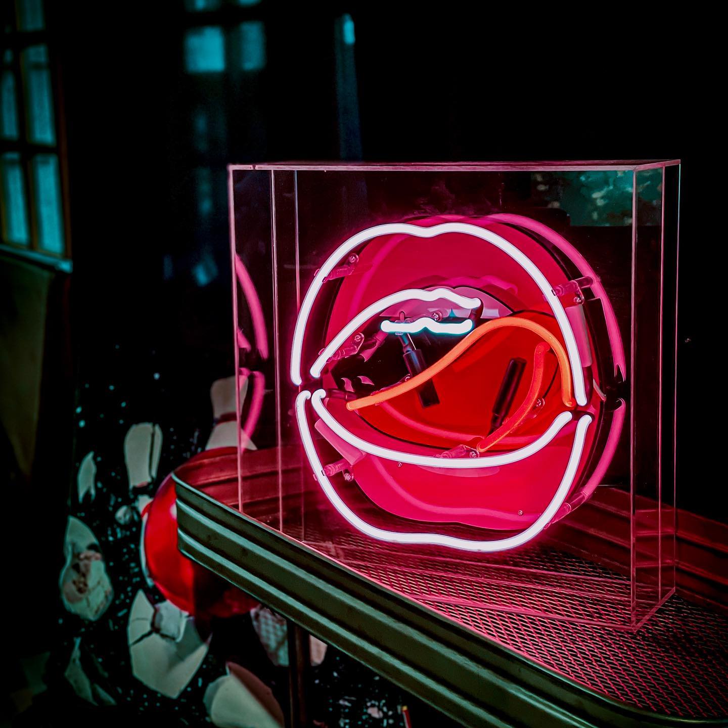 'Mouth' with Graphic Glass Neon Sign | Locomocean Ltd